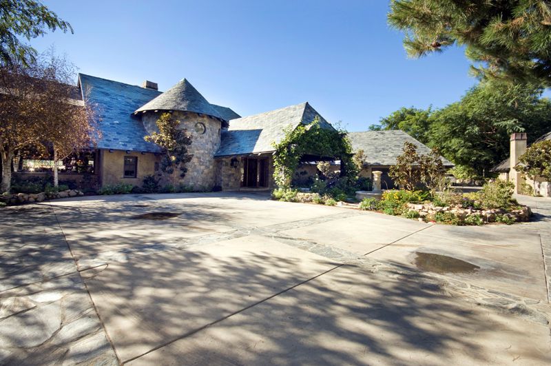 View Property - Malibu Locations - Representing Homes For Film, TV & Print